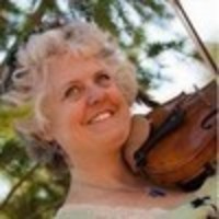 Artist Profile - Cynthia Lynn - Bio