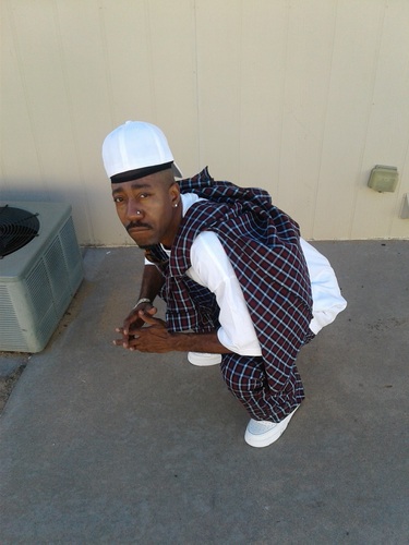 Artist Profile - J WRIGHT - Pictures